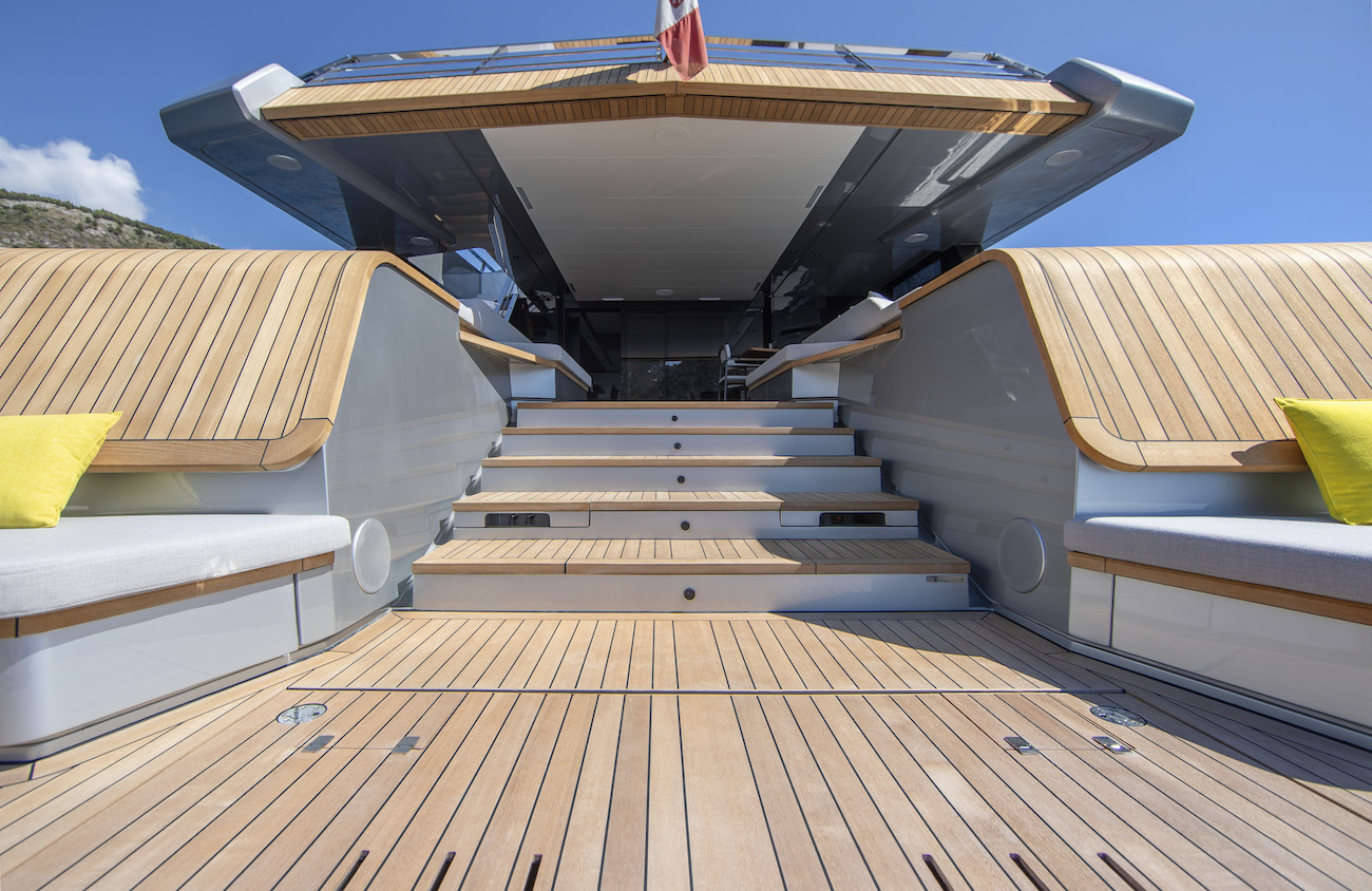 Yacht WHY200, WALLY | CHARTERWORLD Luxury Superyacht Charters